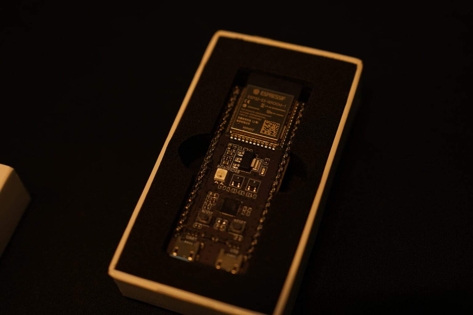 【ESP32-S3-DevKitC-1-N8R2】でCircuitPythonを使ってみる。 – 技プログ